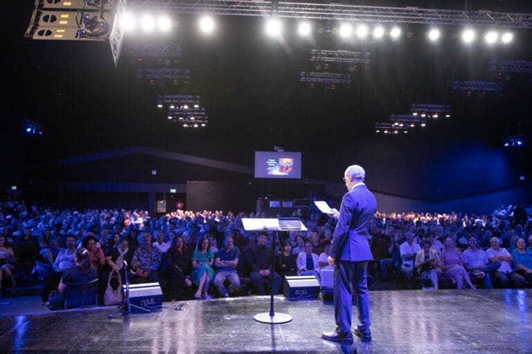 Who Is Doug Batchelor - Amazing Facts Oceania